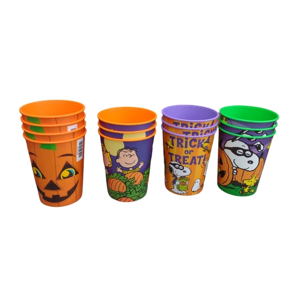 Hallmark | Kitchen | New Hallmark Halloween Plastic Cups Charlie Brown ...